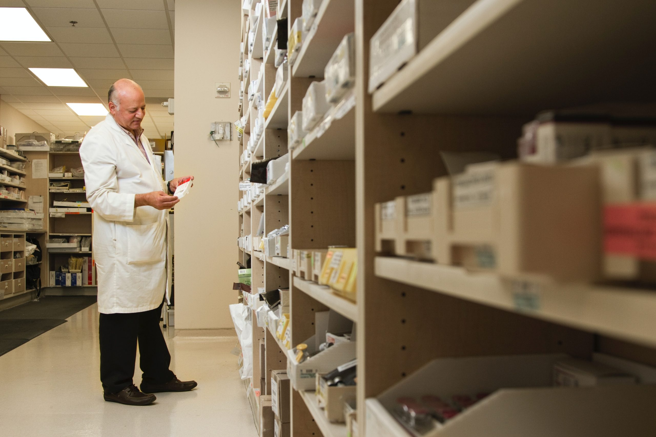 The Role of Security Seals in Pharmaceutical Supply Chains - Acme Seals ...